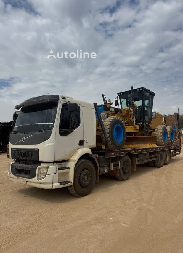 Novi Volvo VM330 Munck autotransporter