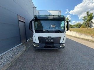 MAN TGL 12.250 4x2 AHK kamion s ceradom
