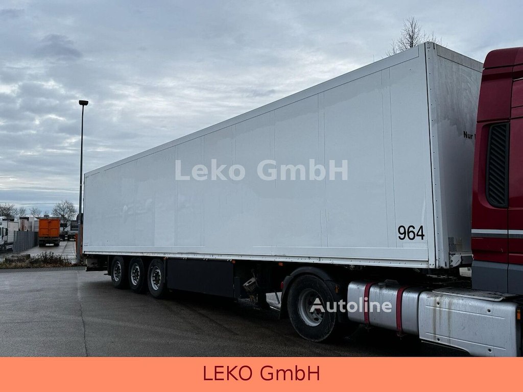 Schmitz Cargobull SKO 24 furgon poluprikolica