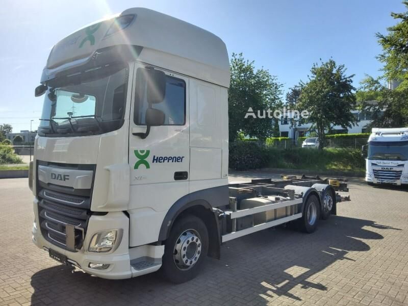 DAF XF 480 FAR 6X2 R vozilo za prevoz kontejnera