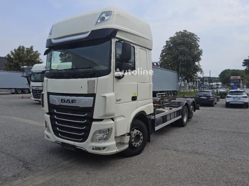 DAF XF 530 FAN 6X2 N vozilo za prevoz kontejnera