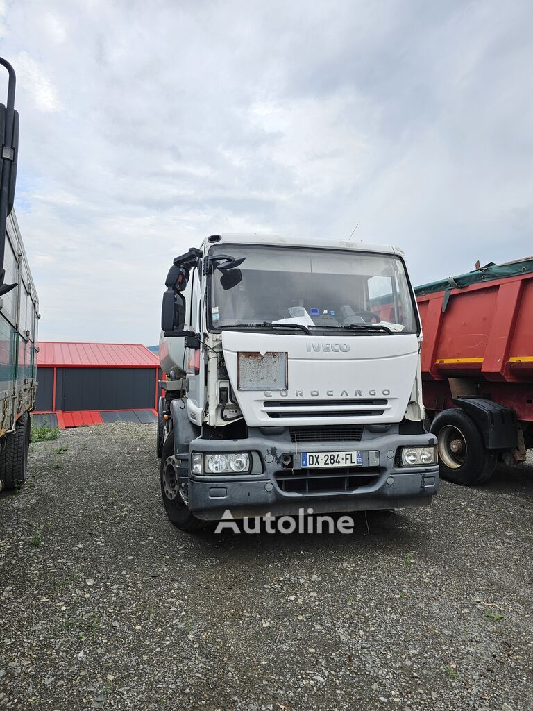 IVECO EuroCargo autocisterna