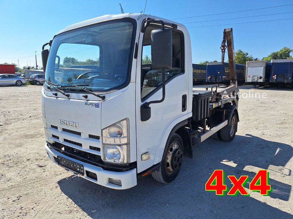 Isuzu 4X4 - container transport kamion autopodizač kontejnera