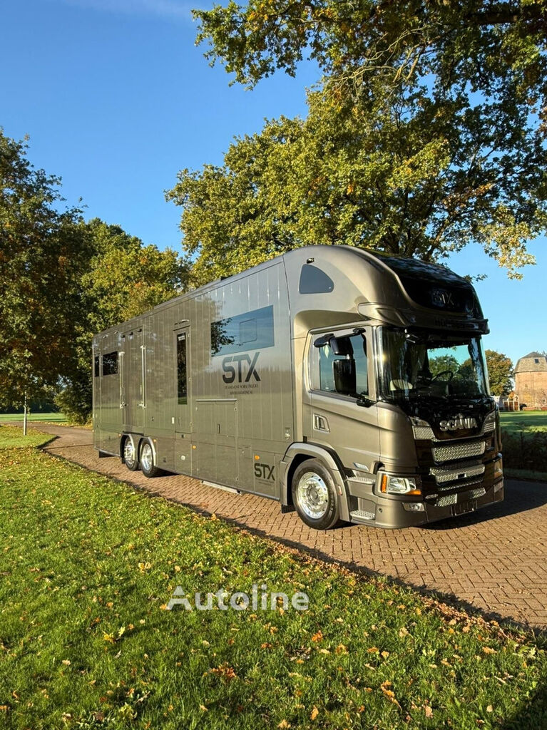 Novi Scania P420 kamion za prevoz konja