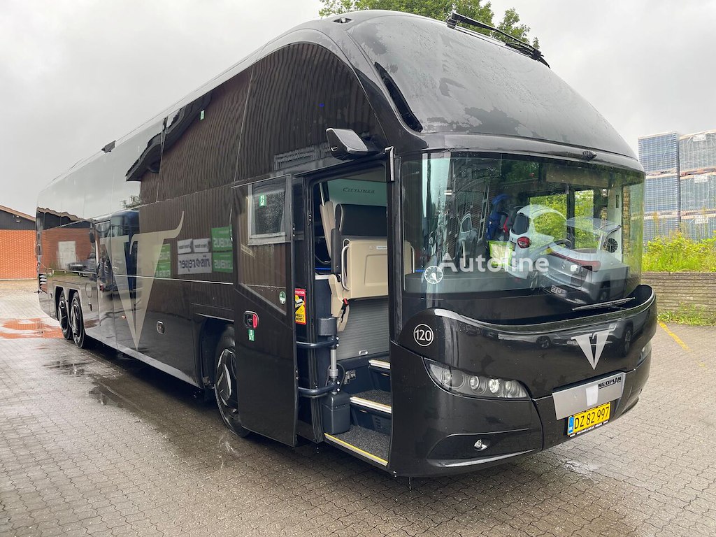 Neoplan Cityliner turistički autobus
