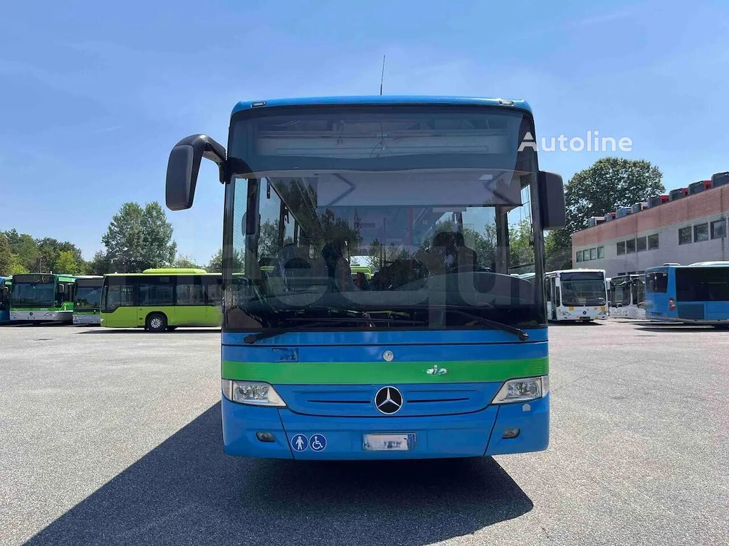 Mercedes-Benz Integro prigradski autobus