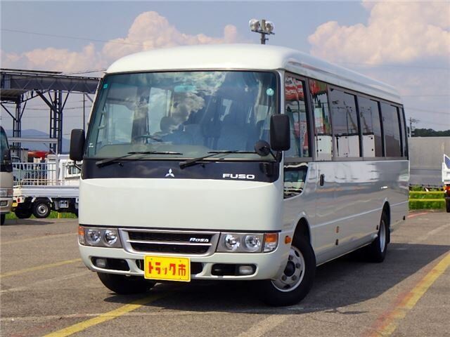Mitsubishi ROSA prigradski autobus