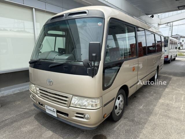 Toyota COROLLA AXIO prigradski autobus