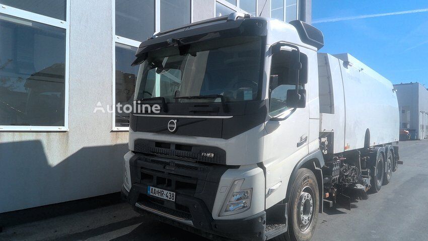 Prodaje se Volvo FMX460-64R cisternu za pranje ulica na aukciji