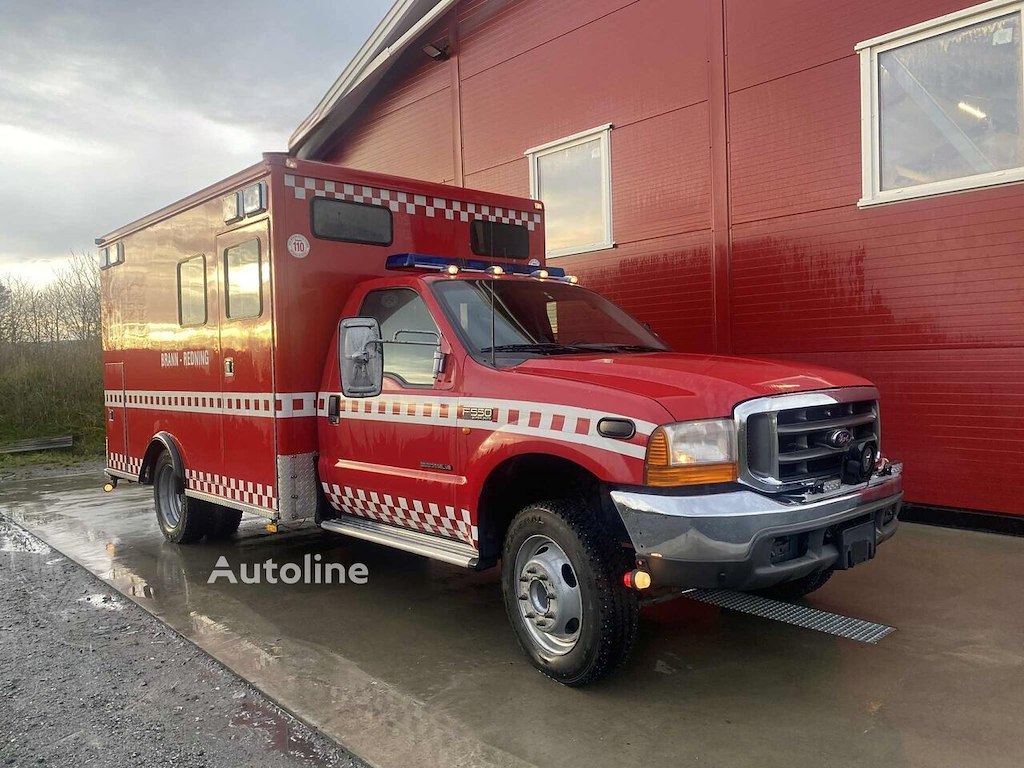Ford F-550, XLT komandni automobil