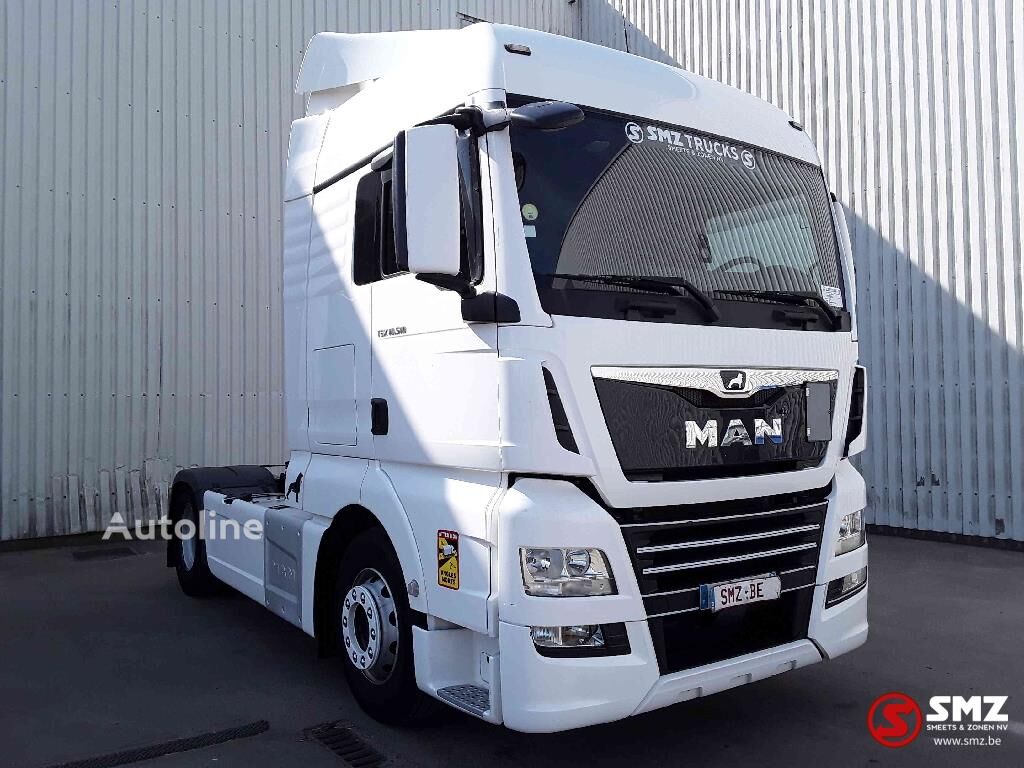 MAN TGX 18.510 2 tanks intarder Top tegljač