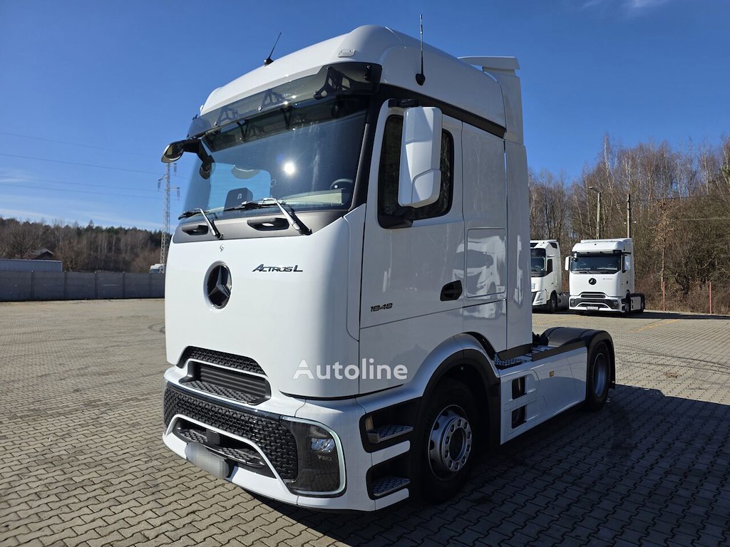 Novi Mercedes-Benz Actros 1848 tegljač