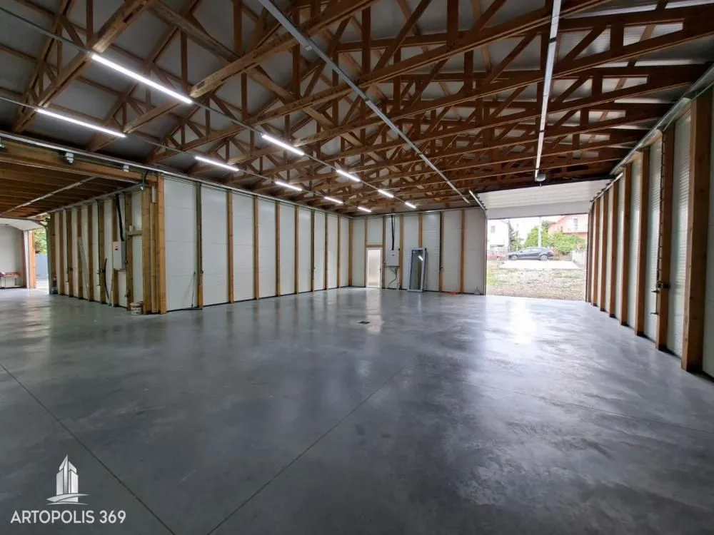 Izdavanje, poslovni prostor, 300m², Altina, Beograd