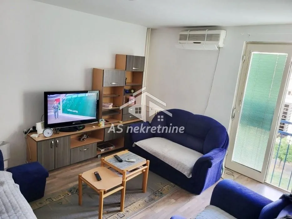 Izdavanje, dvosoban stan, 48m², Novi Beograd Blok 61, Novi Beograd Sve Podlokacije