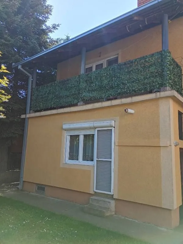 Prodaja, kuća, 225m², Surčin (mesto), Surčin