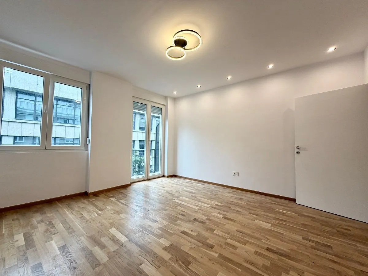 Prodaja, dvosoban stan, 45m², Savski Venac, Beograd