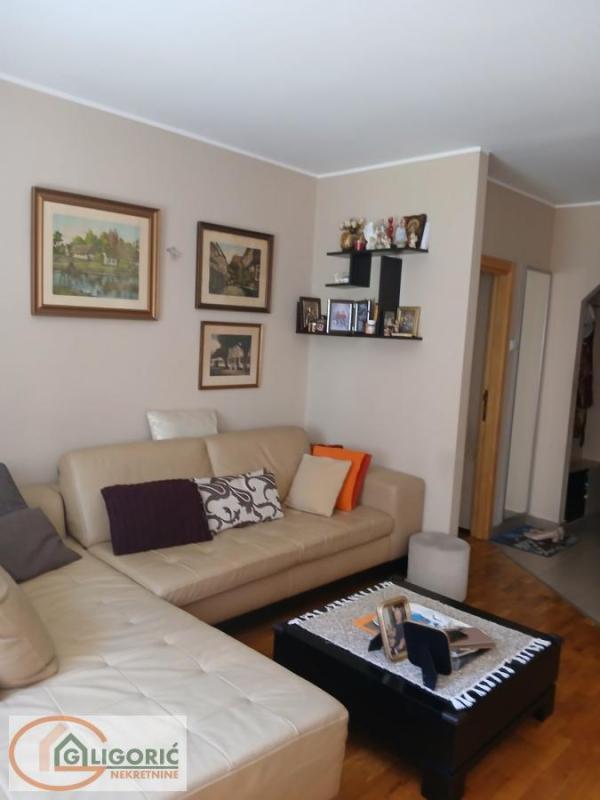 Poenkareova, Trosoban stan na prodaju, 75m2, 259.900€