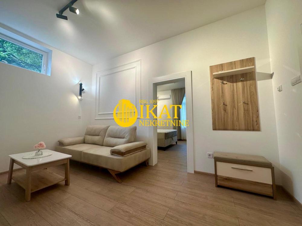 Bulevar oslobođenja, Dvosoban stan na prodaju, 49m2, 299.000€