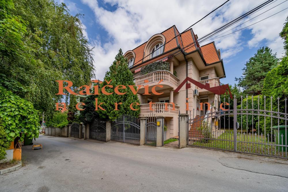 Medakovic III, Trosoban stan na prodaju, 127m2, 329.900€