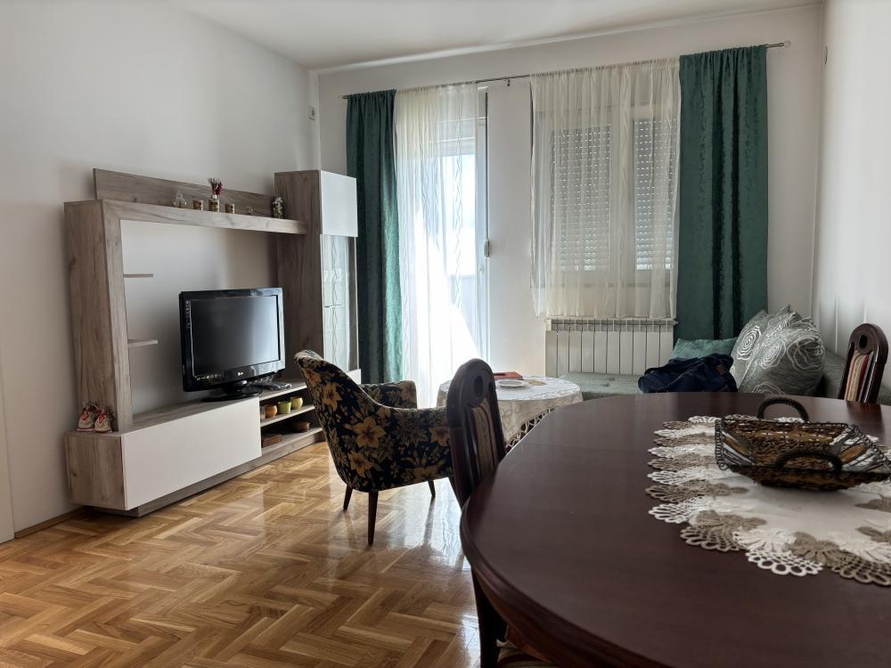 Dobanovački Put, Jednoiposoban stan za izdavanje, 42m2, 400€