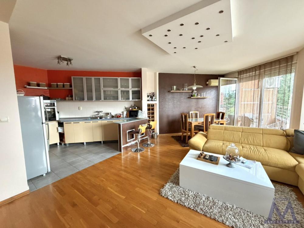 Petosoban stan na prodaju, 131m2, 267.800€