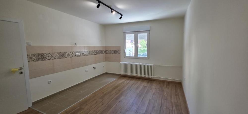 Jednoiposoban stan na prodaju, 37m2, 124.000€