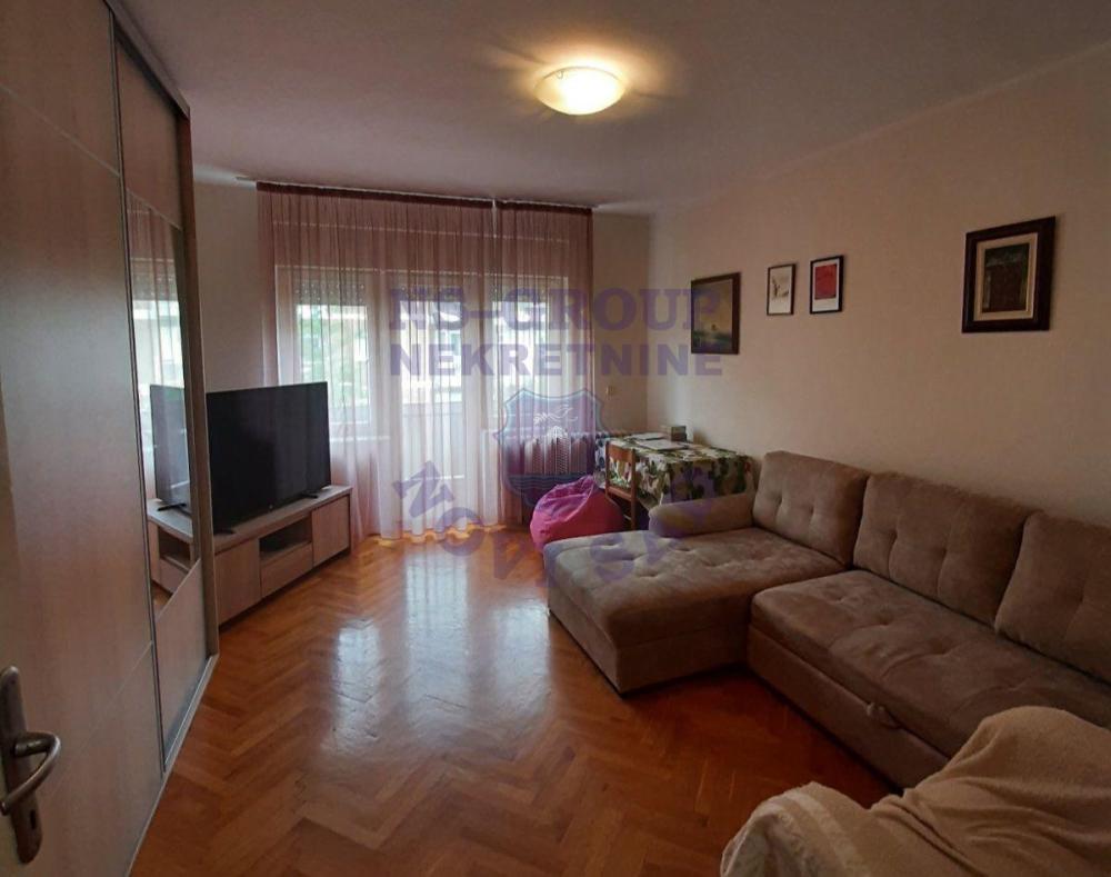 Trosoban stan na prodaju, 76m2, 164.800€