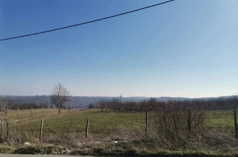 Plac na Varovnicama