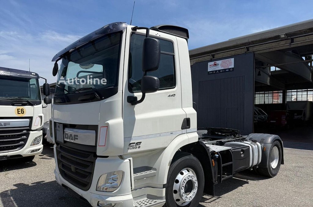 DAF CF 440 ADR tegljač