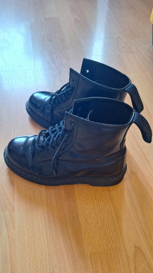 Original Dr. Martens čizme 40