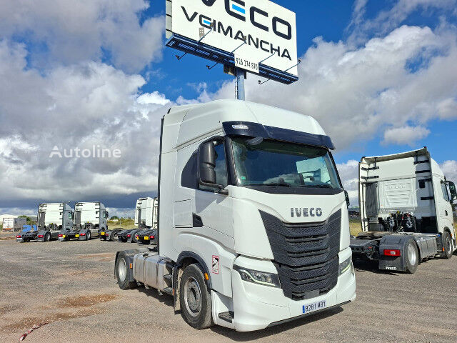 IVECO AS440S49T/P tegljač