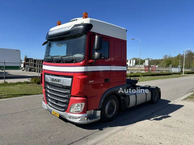 DAF XF 450 4X2 / Mega / Low Deck / XF450 tegljač