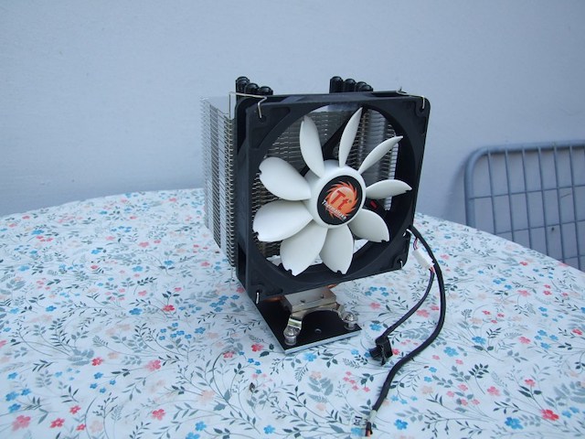 Thermaltake ISGC-300 AMD kuler