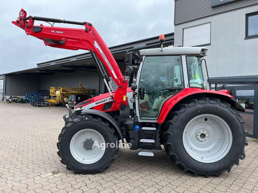 Novi Massey Ferguson 5S.135 Dyna-6 Exclusive traktor točkaš
