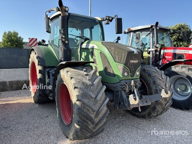 Prodaje se Fendt 724 Vario traktor točkaš na aukciji