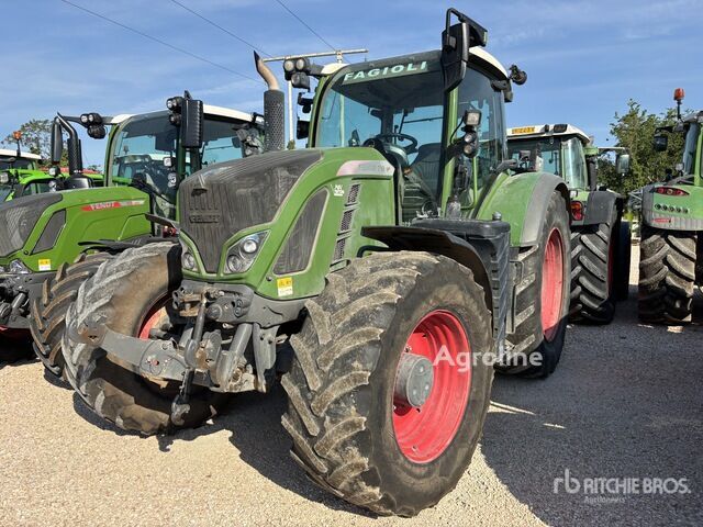 Prodaje se Fendt 718 Vario traktor točkaš na aukciji