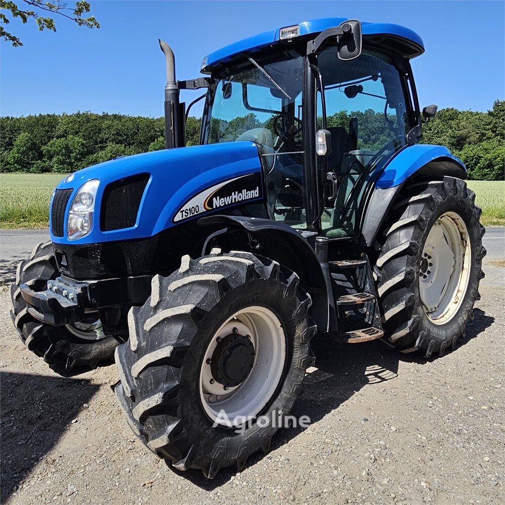 Prodaje se New Holland TS100 A traktor točkaš na aukciji