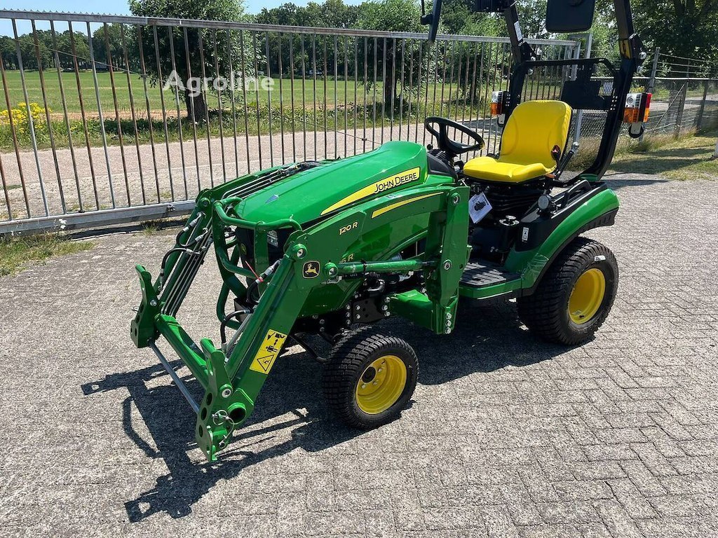 Novi John Deere 1026R mini traktor