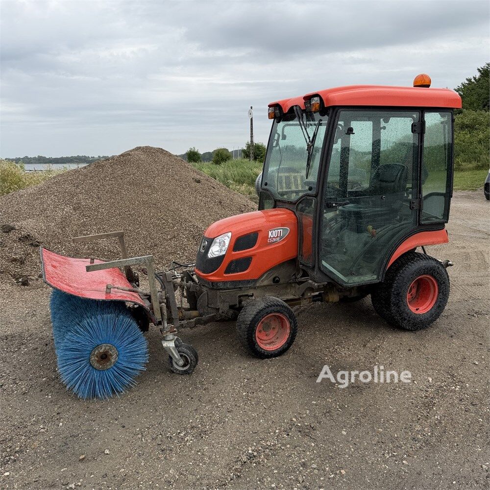 Prodaje se Kioti CS2610 mini traktor na aukciji