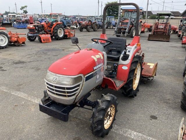 Yanmar TRACTOR(Yanmar) mototraktor