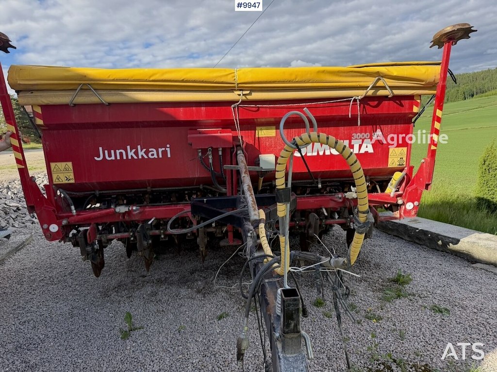 Junkkari Simulta 3000 ST nošeni rasipač
