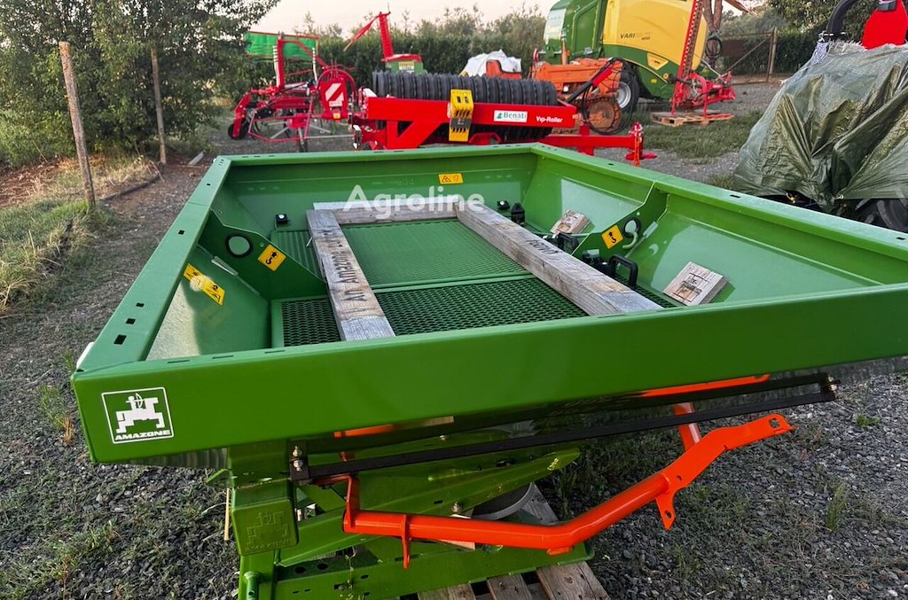 Novi Amazone ZA X 903 nošeni rasipač