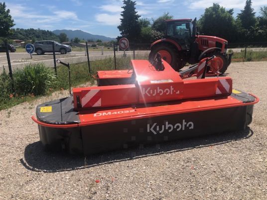 Kubota DM4032 rotaciona kosilica