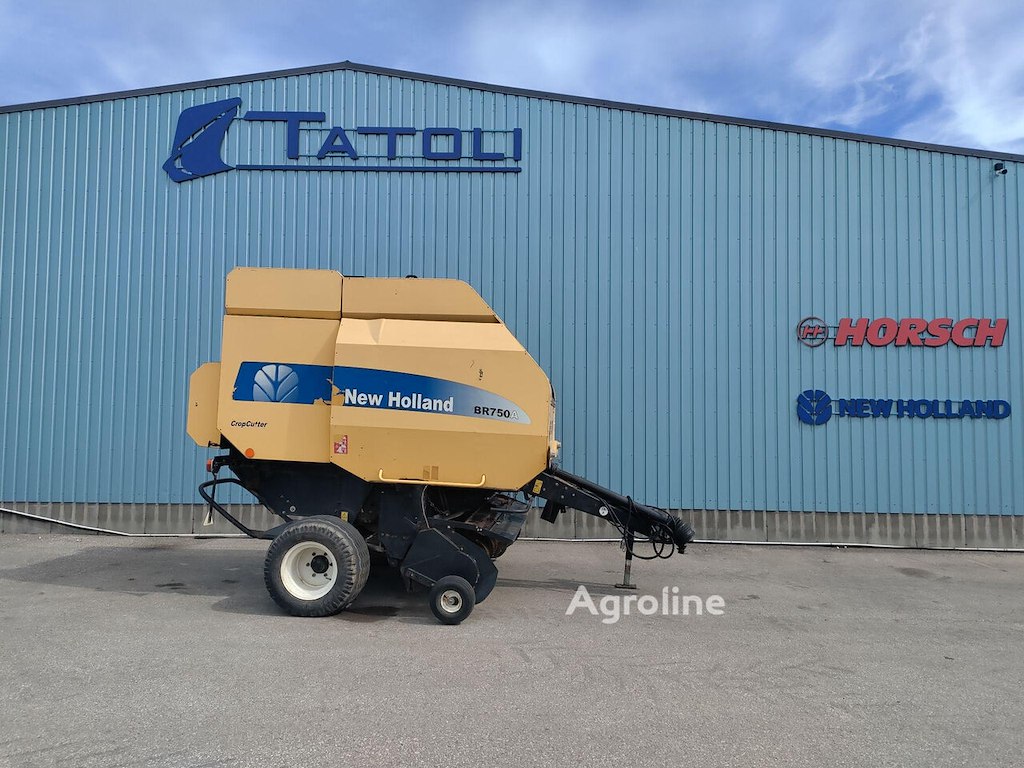 New Holland BR 750A balirka za okrugle bale