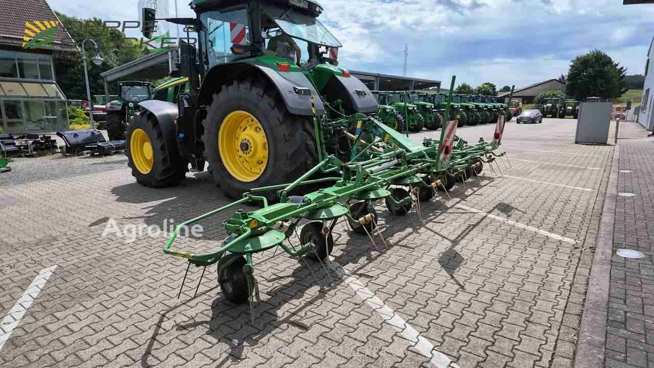 Krone KW 7.92/8 prevrtač sena