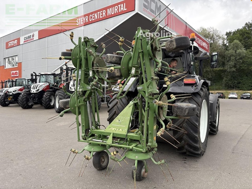 Krone kw 7.92/8 prevrtač sena