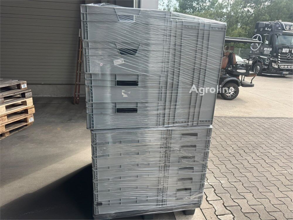 Velika seriјa industriјskih plastichnih evro konteјnera / konteјnera za slagaњe