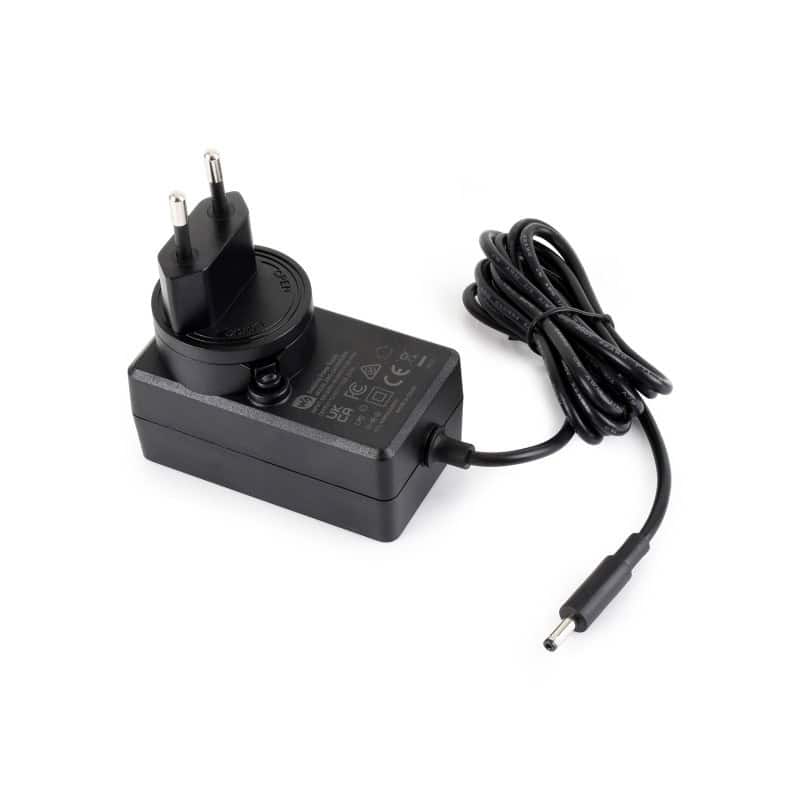 Strujni adapter 12V/2A, DC konektor 3.5mm (spolja) / 1.35mm (un.)