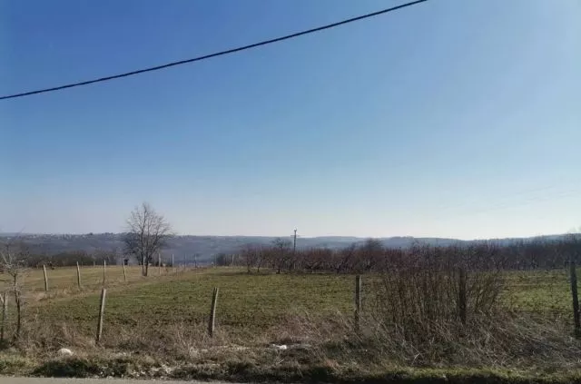 PLAC NA VAROVNICAMA
