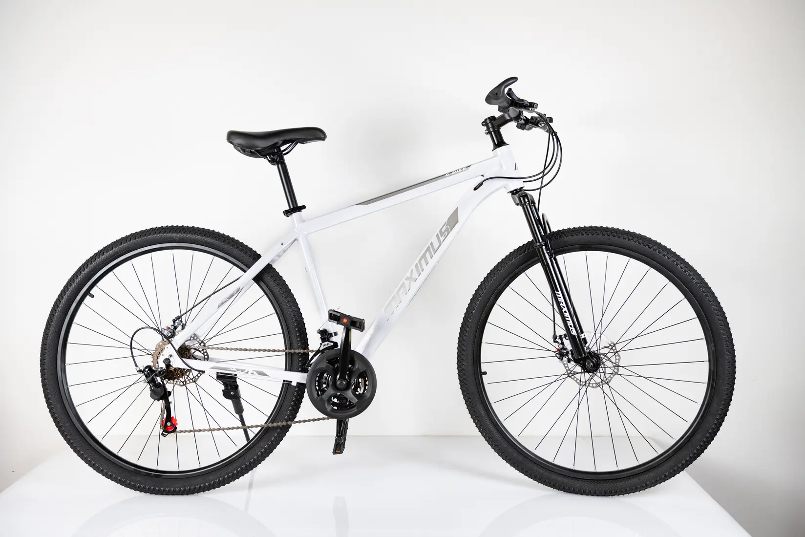 BIC. 29"/21 MAXIMUS WHITE